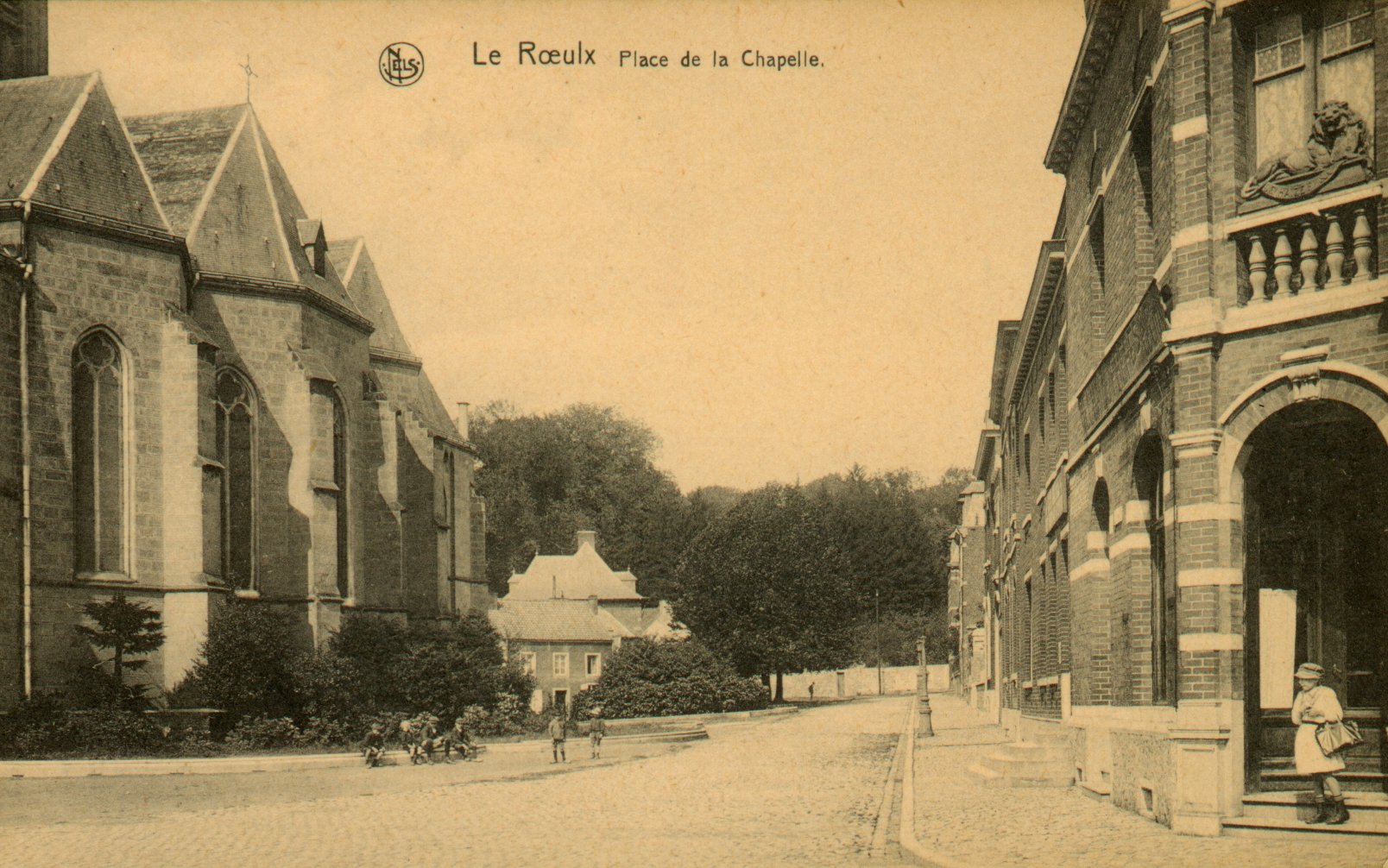 Place de la Chapelle au Roeulx – Le Roeulx Souvenirs